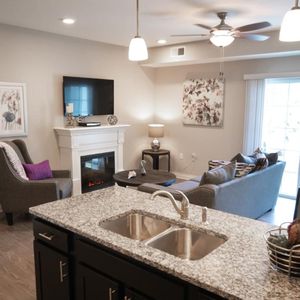 VILLAS AT CHESTNUT RIDGE - Updated September 2025 - 40 Photos & 17 ...