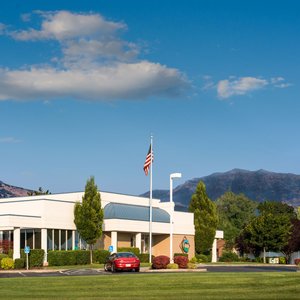 UCCU - SPANISH FORK BRANCH - Updated August 2025 - 810 N Main St ...