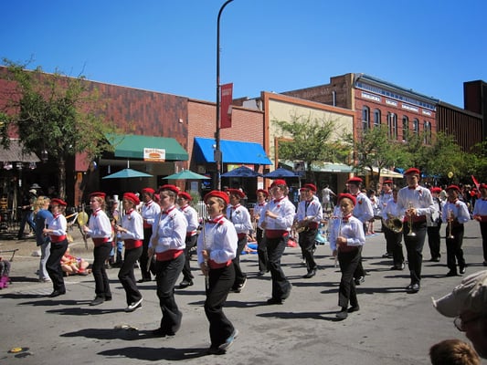 LUTHER BURBANK ROSE PARADE & FESTIVAL - Updated July 2025 - 34 Photos ...