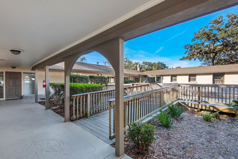 BANYAN GULF BREEZE - Updated December 2025 - 20 Photos - 1830 Hickory ...