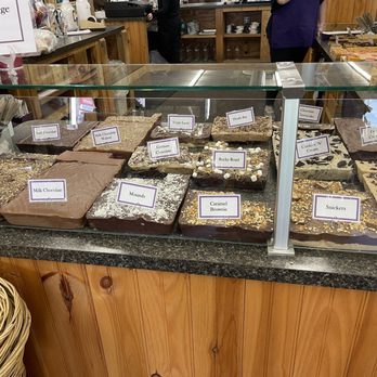 CHUTTERS - Updated November 2025 - 198 Photos & 123 Reviews - 43 Main ...