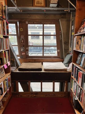 LEFT BANK BOOKS COLLECTIVE - 96 Photos & 101 Reviews - 92 Pike St ...
