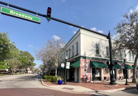 PALACE PIZZA OF BARTOW - Updated December 2025 - 48 Photos & 126 ...