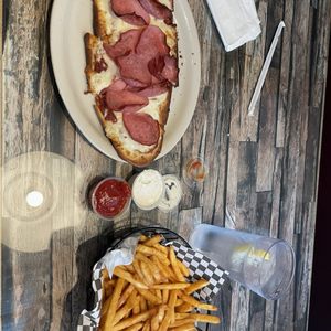 OMEGA PIZZA & PASTA - Updated October 2025 - 85 Photos & 160 Reviews ...
