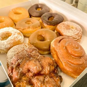 DONUT WHEEL - Updated January 2025 - 49 Photos & 148 Reviews - 4524 W ...