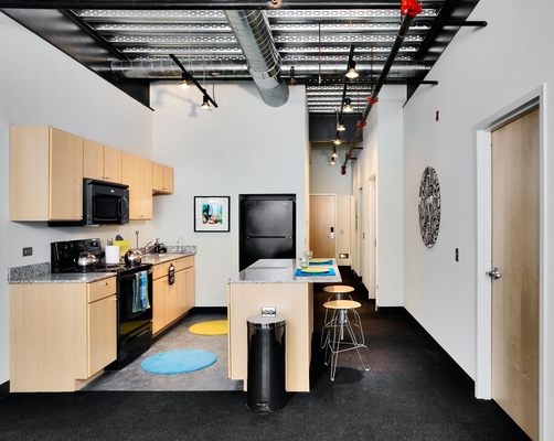 DWIGHT LOFTS - Updated December 2025 - 14 Photos & 23 Reviews - 642 S ...