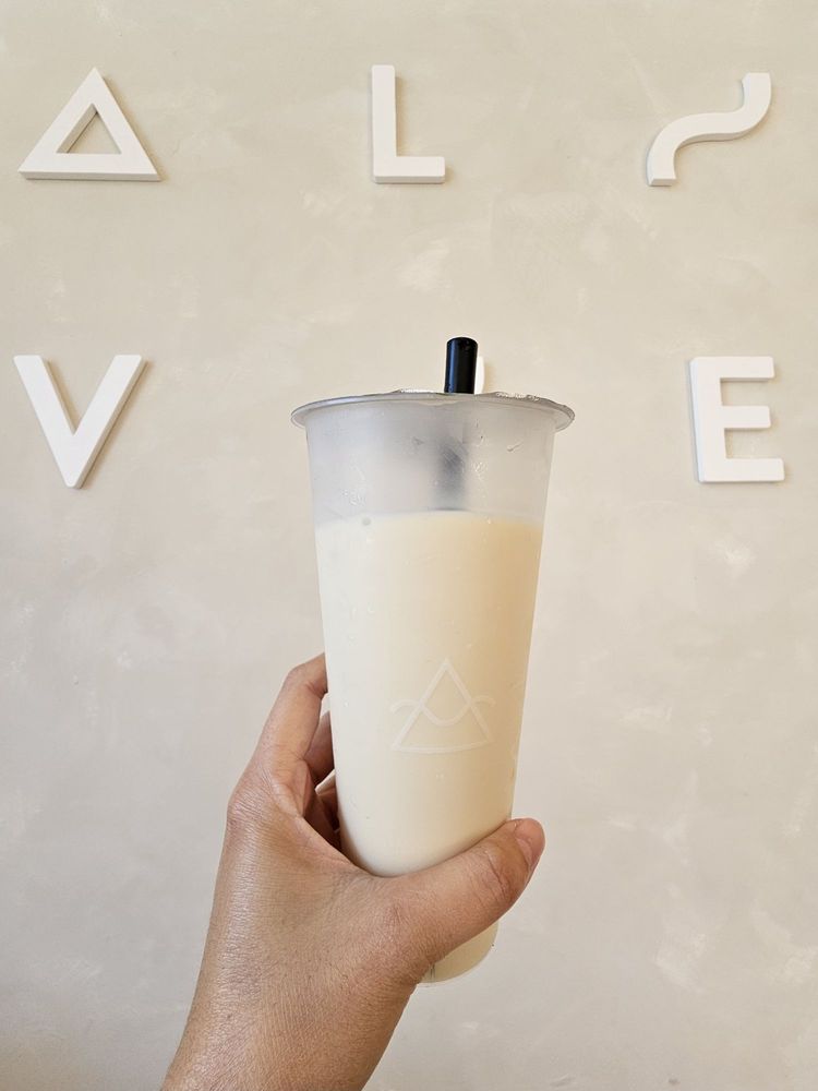 OMOMO TEA SHOPPE - Updated May 2026 - 137 Photos & 91 Reviews - 26507 ...