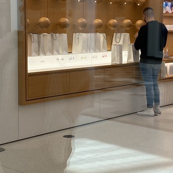 APPLE SOUTH HILLS VILLAGE - Updated December 2025 - 78 Photos & 82 ...