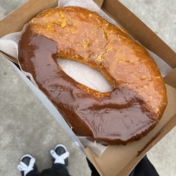 ROUND ROCK DONUTS - Updated February 2025 - 2442 Photos & 3388 Reviews ...