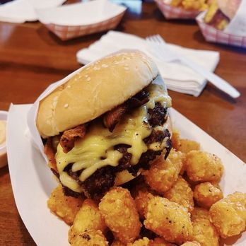 OMG LOUNGE - Updated August 2025 - 50 Photos & 47 Reviews - 11330 N ...