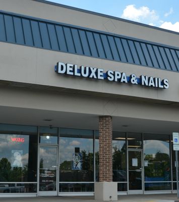 DELUXE SPA & NAILS - Updated April 2026 - 160 Westwood Village Dr ...
