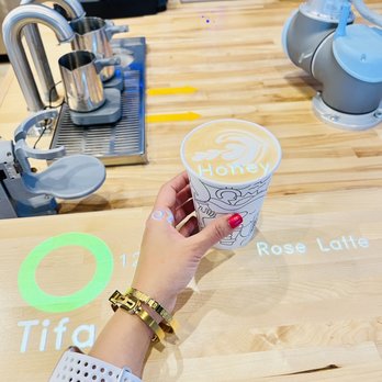 ARTLY COFFEE - Updated July 2024 - 124 Photos & 63 Reviews - 101 ...