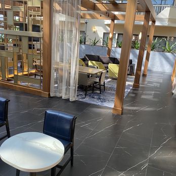 DOUBLETREE BY HILTON HOTEL NEWARK AIRPORT - Updated June 2025 - 401 ...