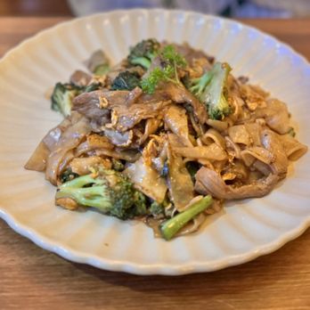 THE PEPPERY THAI RESTAURANT - Updated April 2025 - 133 Photos & 43 ...