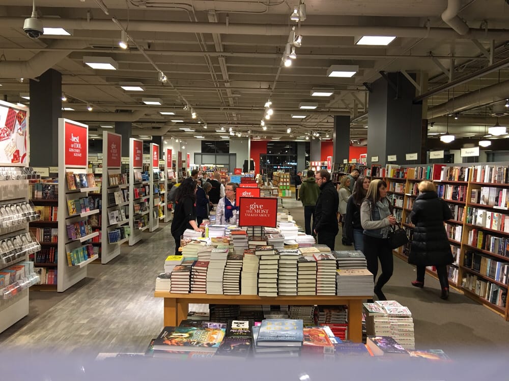 CHAPTERS - Updated May 2026 - 15 Photos & 17 Reviews - 6455 Macleod ...