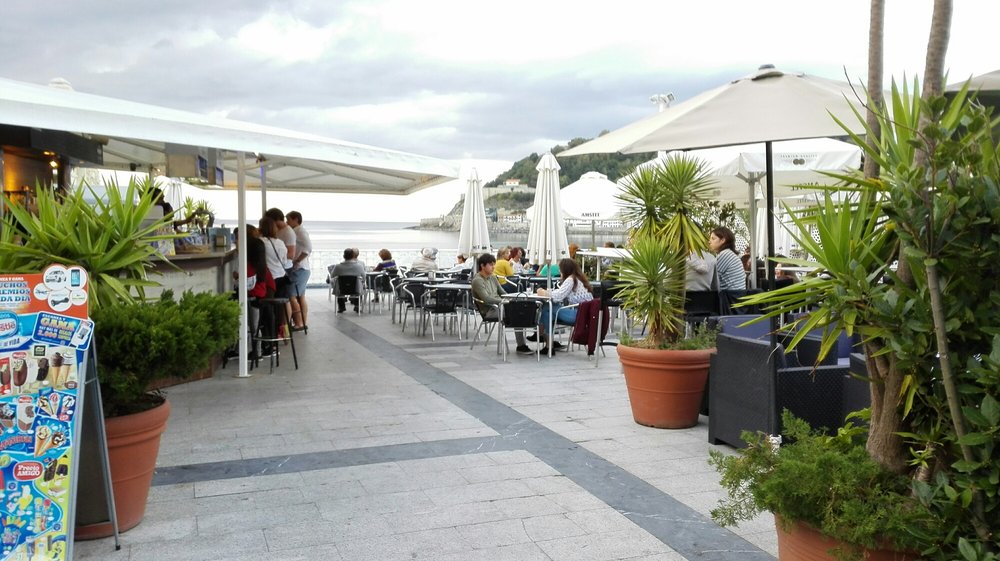 LA PERLA TERRAZA BURGER - Updated May 2024 - 13 Photos - Paseo la ...