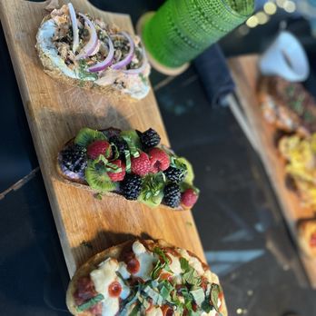 BEST REGARDS - Updated October 2025 - 166 Photos & 125 Reviews - 222 W ...