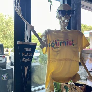 THE OPTIMIST - Updated August 2025 - 219 Photos & 135 Reviews - 1000 ...