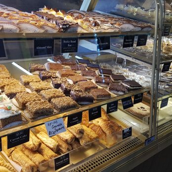 FRATELLI AUTHENTIC ITALIAN BAKING - Updated December 2025 - 131 Photos ...