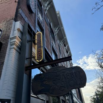 LAKE EFFECT - Updated October 2025 - 1072 Photos & 750 Reviews - 155 W ...