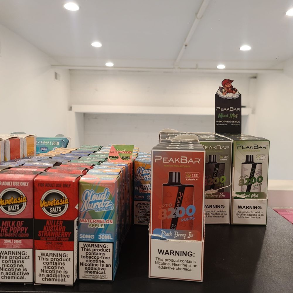 V V VAPE - Updated October 2025 - 17 Photos - 22627 Pacific Coast Hwy ...