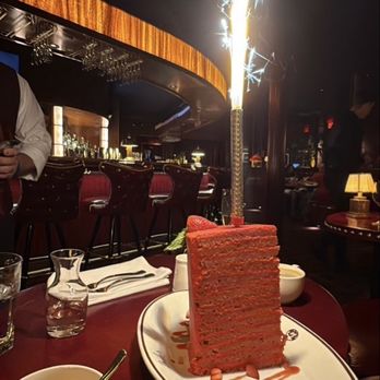 DRAKE’S HOLLYWOOD - Updated April 2025 - 421 Photos & 108 Reviews ...