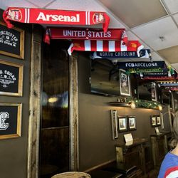 Best Pubs Near Me - December 2025: Find Nearby Pubs Reviews - Yelp