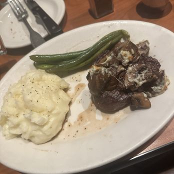 BLACK ANGUS STEAKHOUSE - Updated January 2025 - 495 Photos & 677 ...