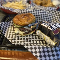 BURGER DIVE - Updated September 2024 - 160 Photos & 109 Reviews - 731 ...