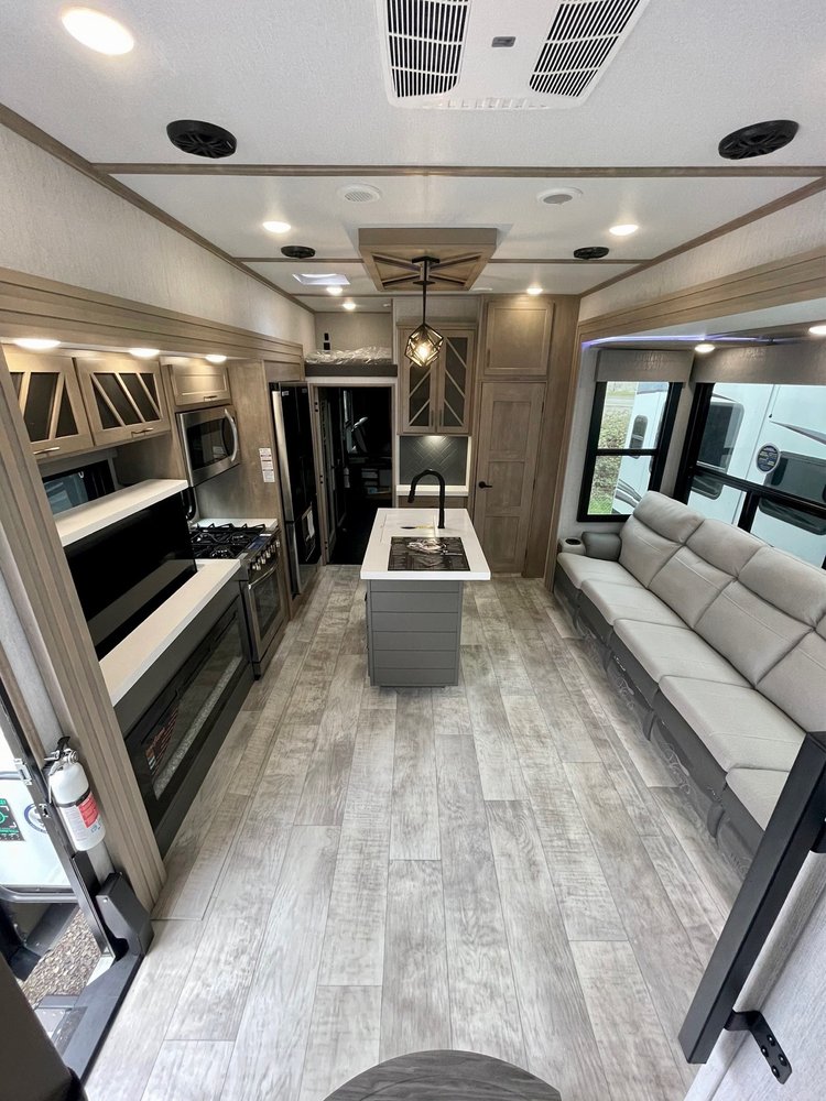 ROBERSON RV CENTER - Updated August 2024 - 45 Photos & 21 Reviews ...