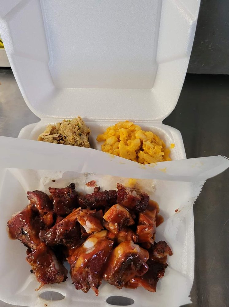 YOUR IN LUCK EATS & TREATS - Updated October 2025 - 11131 W Hampton Ave ...