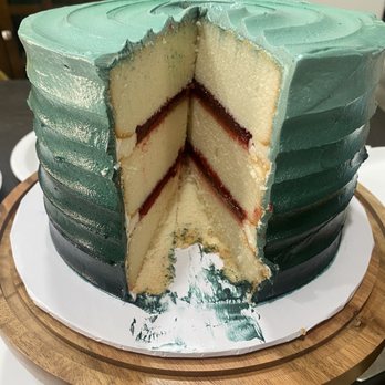 SIMPLY CAKES AND CUPCAKES - Updated January 2025 - 851 Photos & 531 ...