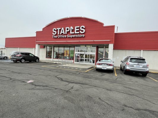 STAPLES - Updated December 2025 - 24 Photos & 22 Reviews - 2624 North ...