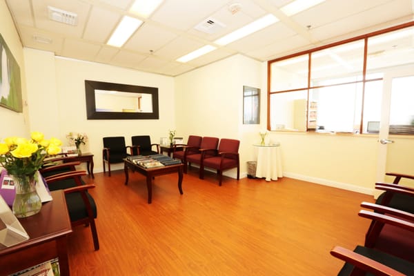 LARCHMONT EYECARE - Updated May 2026 - 45 Reviews - 321 N Larchmont ...