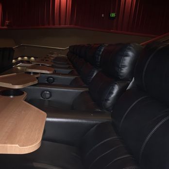 REGAL UA FARMINGDALE - Updated August 2025 - 145 Photos & 123 Reviews ...