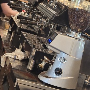 HARVEST COFFEE ROASTERY - Updated January 2025 - 67 Photos & 123 ...