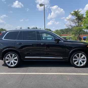 LOVERING VOLVO CARS NASHUA - Updated October 2024 - 27 Photos & 29 ...