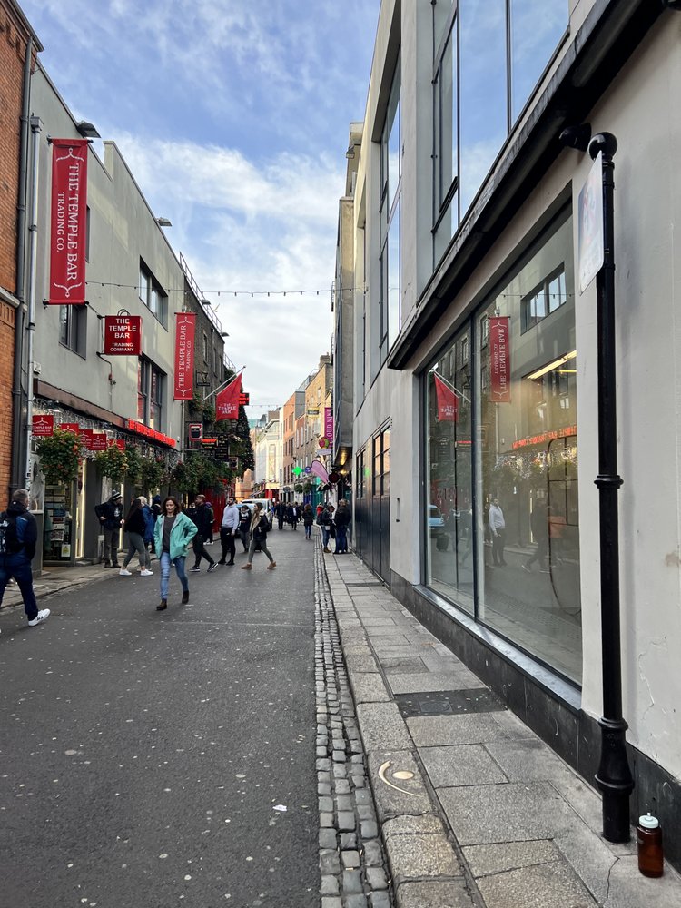TEMPLE BAR SQUARE - Updated October 2025 - 24 Photos & 16 Reviews ...