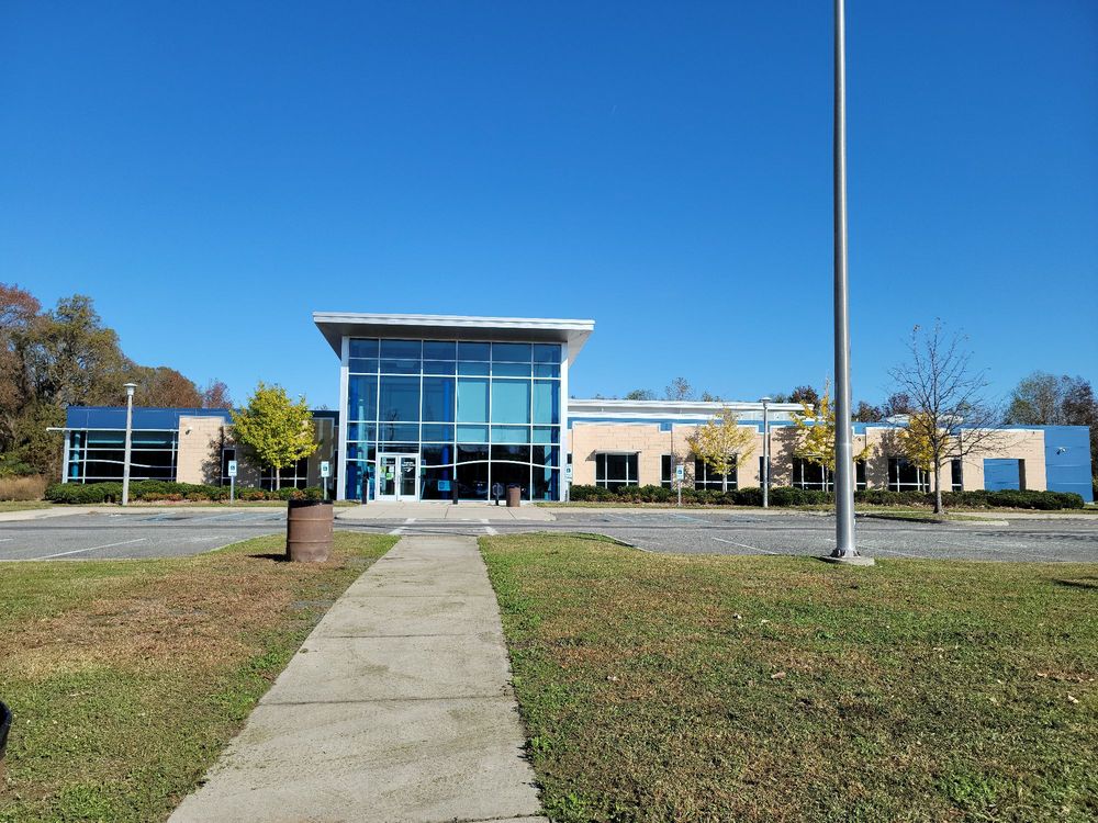 SOUTHSIDE AQUATICS - Updated November 2024 - 26 Photos - 1750 ...