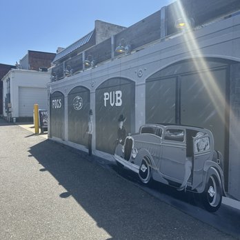 2 FOG’S PUB - Updated January 2026 - 229 Photos & 265 Reviews - 118A W ...