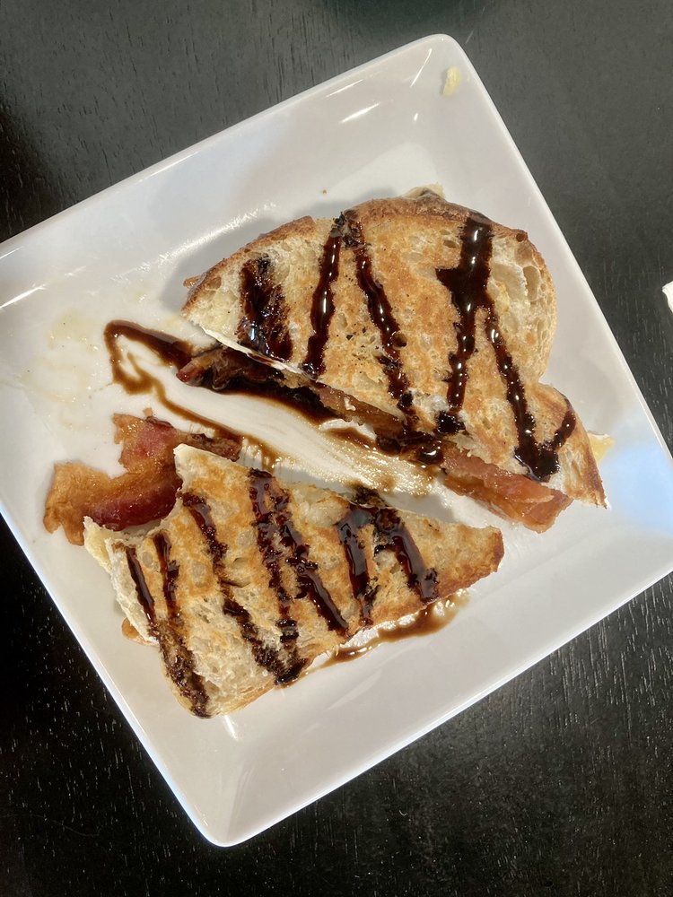 COMMON GOODS - Updated April 2025 - 16 Photos & 11 Reviews - 1007 N ...