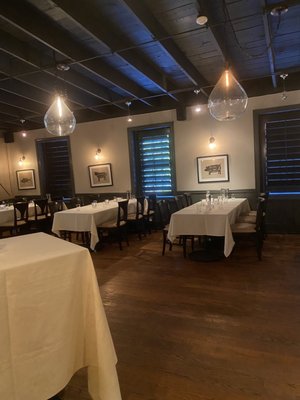 COLUMBUS INN - Updated July 2025 - 211 Photos & 210 Reviews - 2216 ...