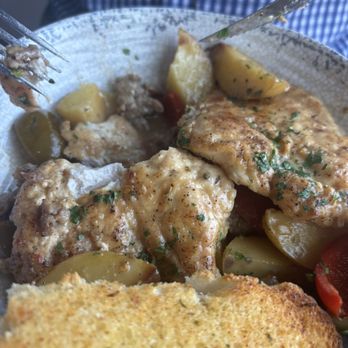 AVA MAE’S BISTRO AND PIZZERIA - Updated January 2026 - 28 Photos & 10 ...