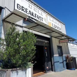 THE DELI LAMA - Updated July 2025 - 99 Photos & 124 Reviews - 150 ...