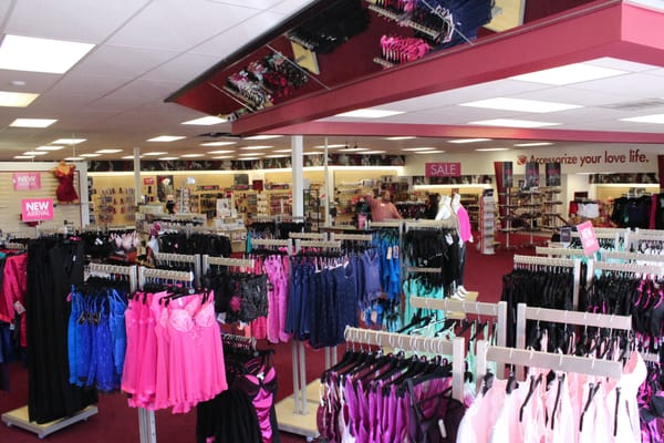 FASCINATIONS - Updated December 2025 - 21 Photos & 45 Reviews - 1752 ...