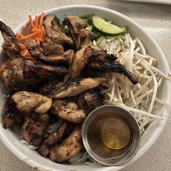 SLANTED RICE VIETNAMESE BISTRO - Updated June 2025 - 553 Photos & 545 ...