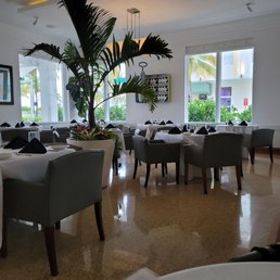 A FISH CALLED AVALON - Updated December 2025 - 1357 Photos & 950 ...