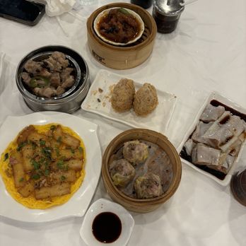 FU FU DIM SUM & HOT POT - Updated December 2025 - 243 Photos & 51 ...