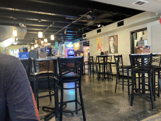 THE TWISTED PROP BAR & GRILLE - Updated October 2025 - 97 Photos & 86 ...