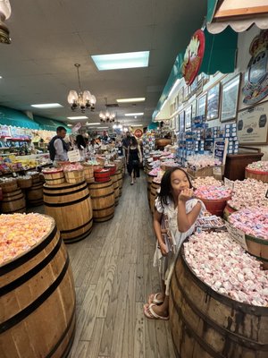 CANDY BARON - 175 Photos & 138 Reviews - 231 Forest Ave, Laguna Beach ...